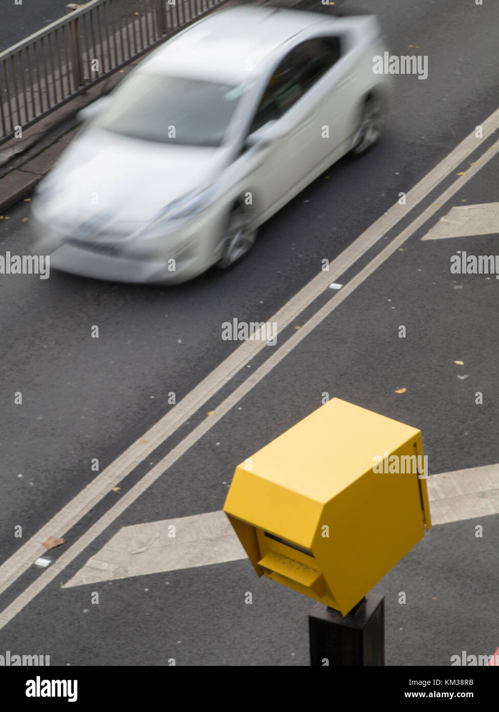 A speed camera in London checking for speeding cars Stock Photo - Alamy