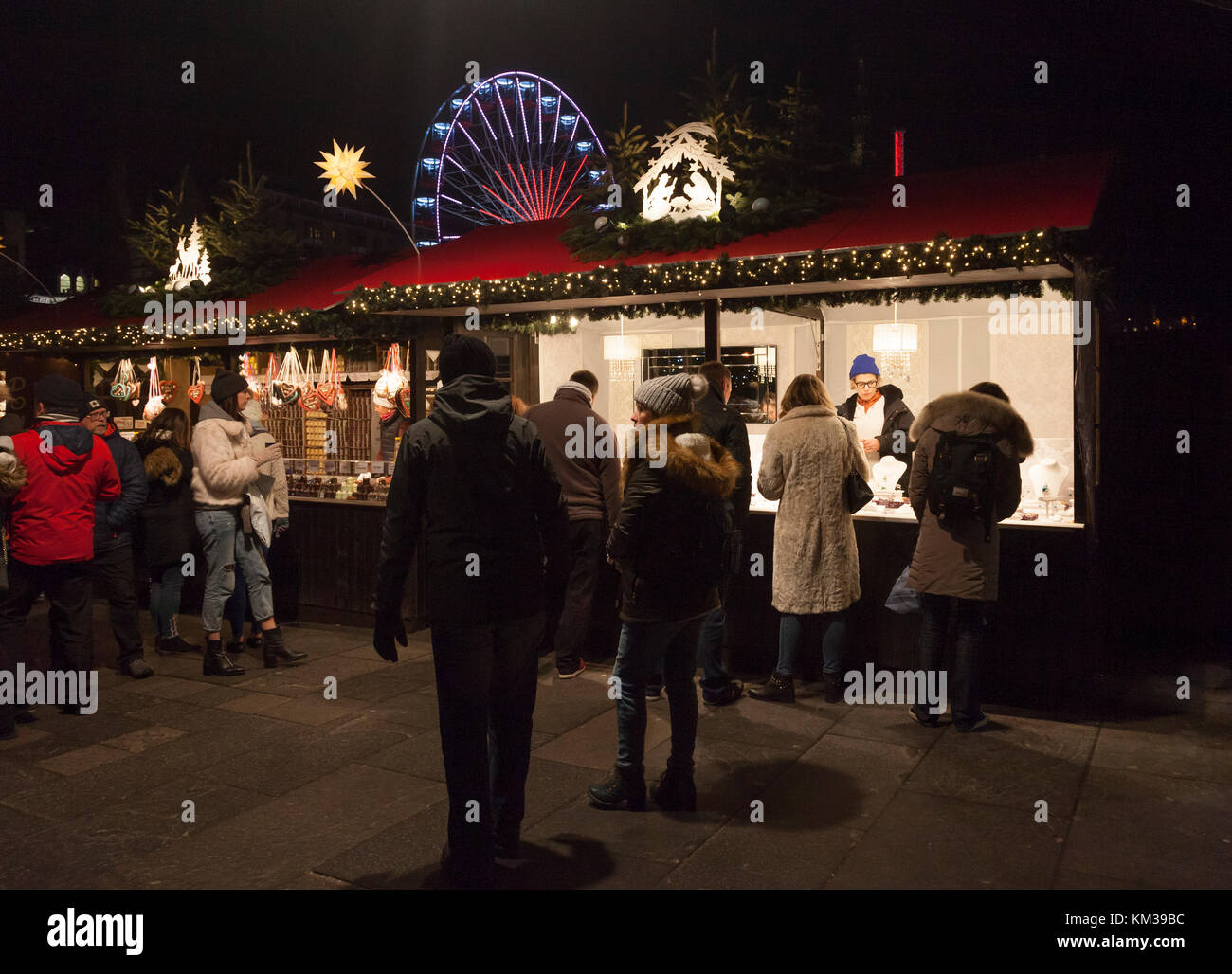 Edinburgh Christmas Market Uk High Resolution Stock Photography and ...