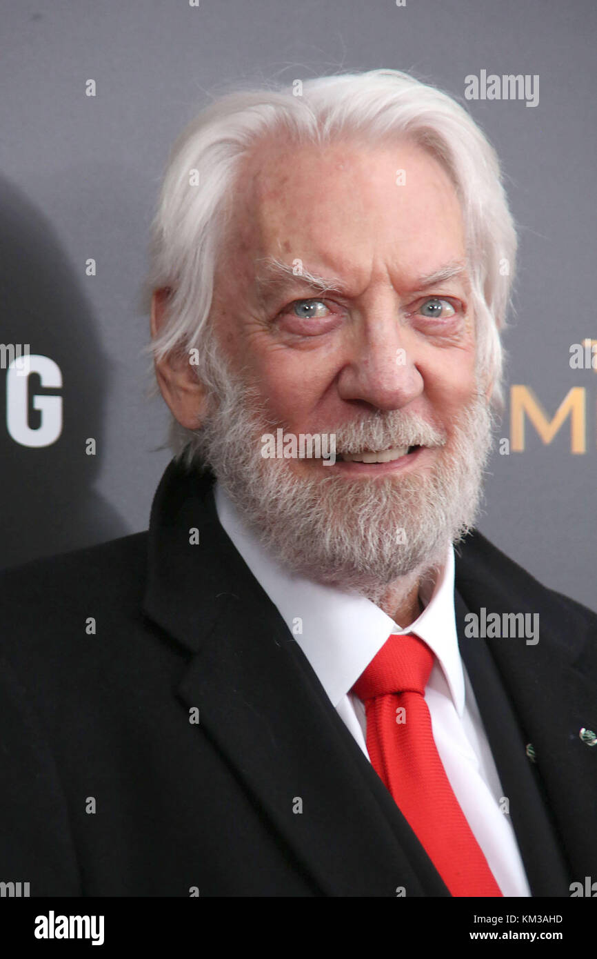 NEW YORK, NY - NOVEMBER 18: DONALD SUTHERLAND attends the 'The Hunger ...