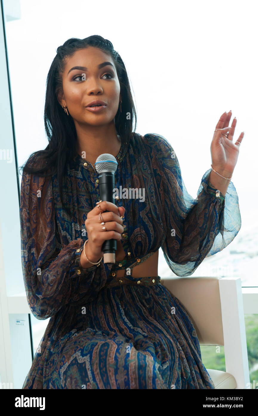 MIAMI BEACH, FL - JANUARY 27: Chanel Iman, Brendan Ripp and Hannah ...