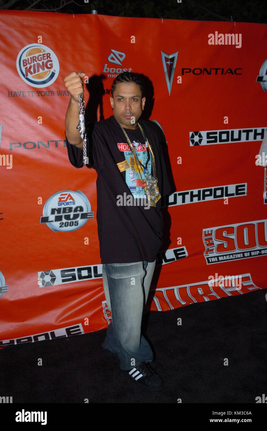 MIAMI - OCTOBER 10: Benzino arrives at the 2004 Source Hip-Hop Music ...