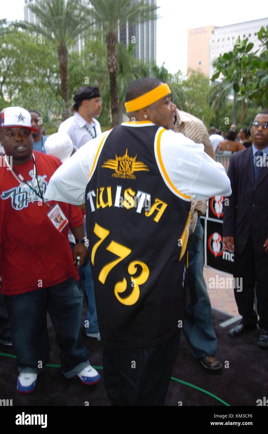 MIAMI - OCTOBER 10: Twista arrives at the 2004 Source Hip-Hop Music ...