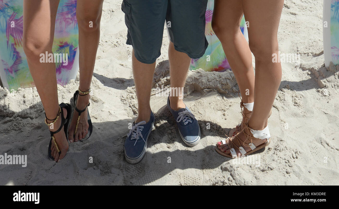 MIAMI BEACH, FL - MARCH 14: Gigi Hadid, Cody Simpson and Rachel Hilbert ...