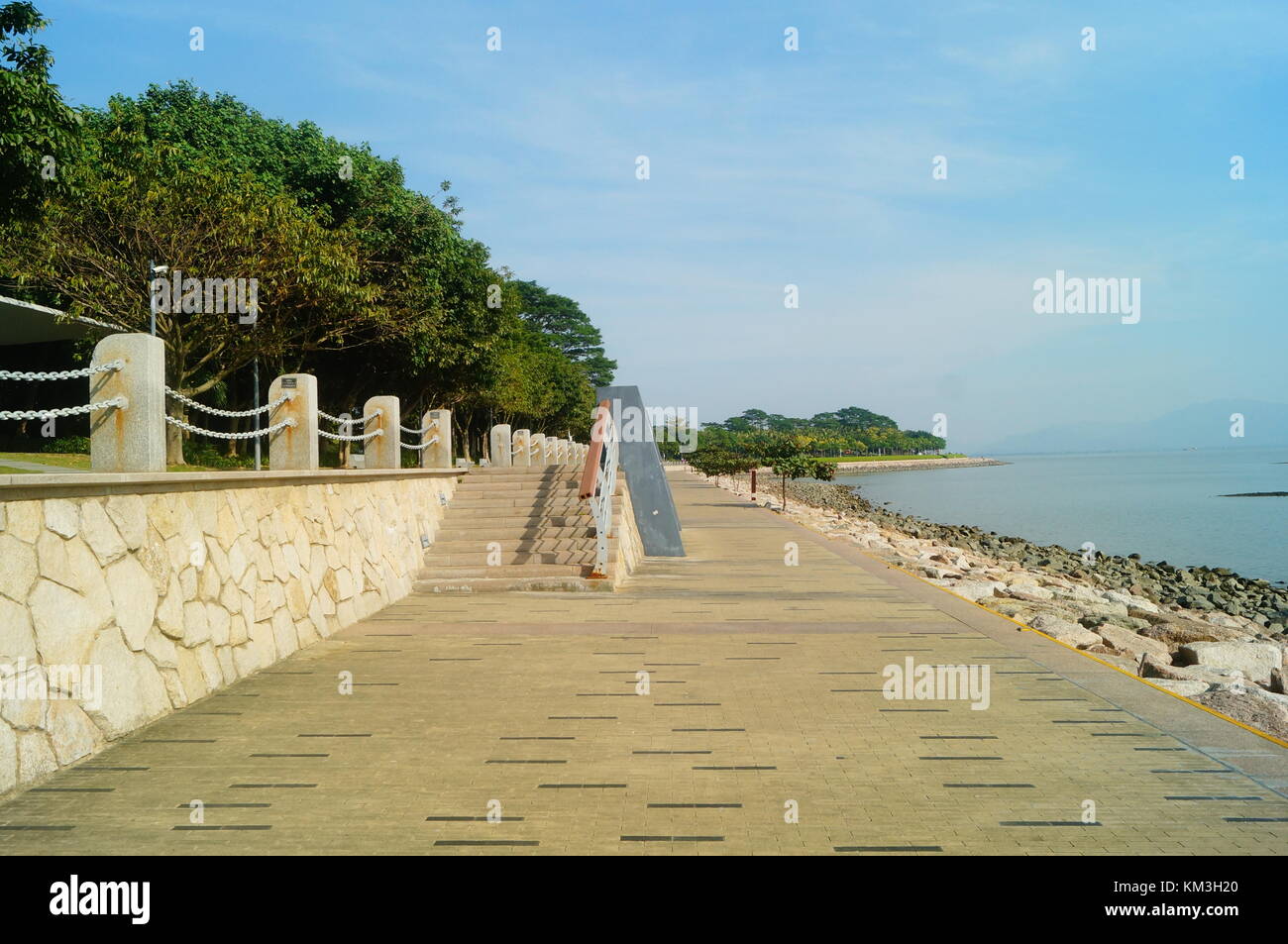 The beach and sea scenery of the Gulf of Shenzhen, a very beautiful ...