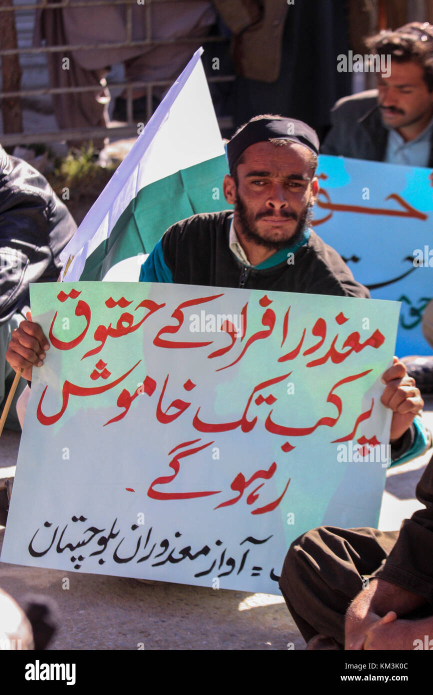 Quetta, Pakistan. 03rd Dec, 2017. Pakistani disabled people protesting ...