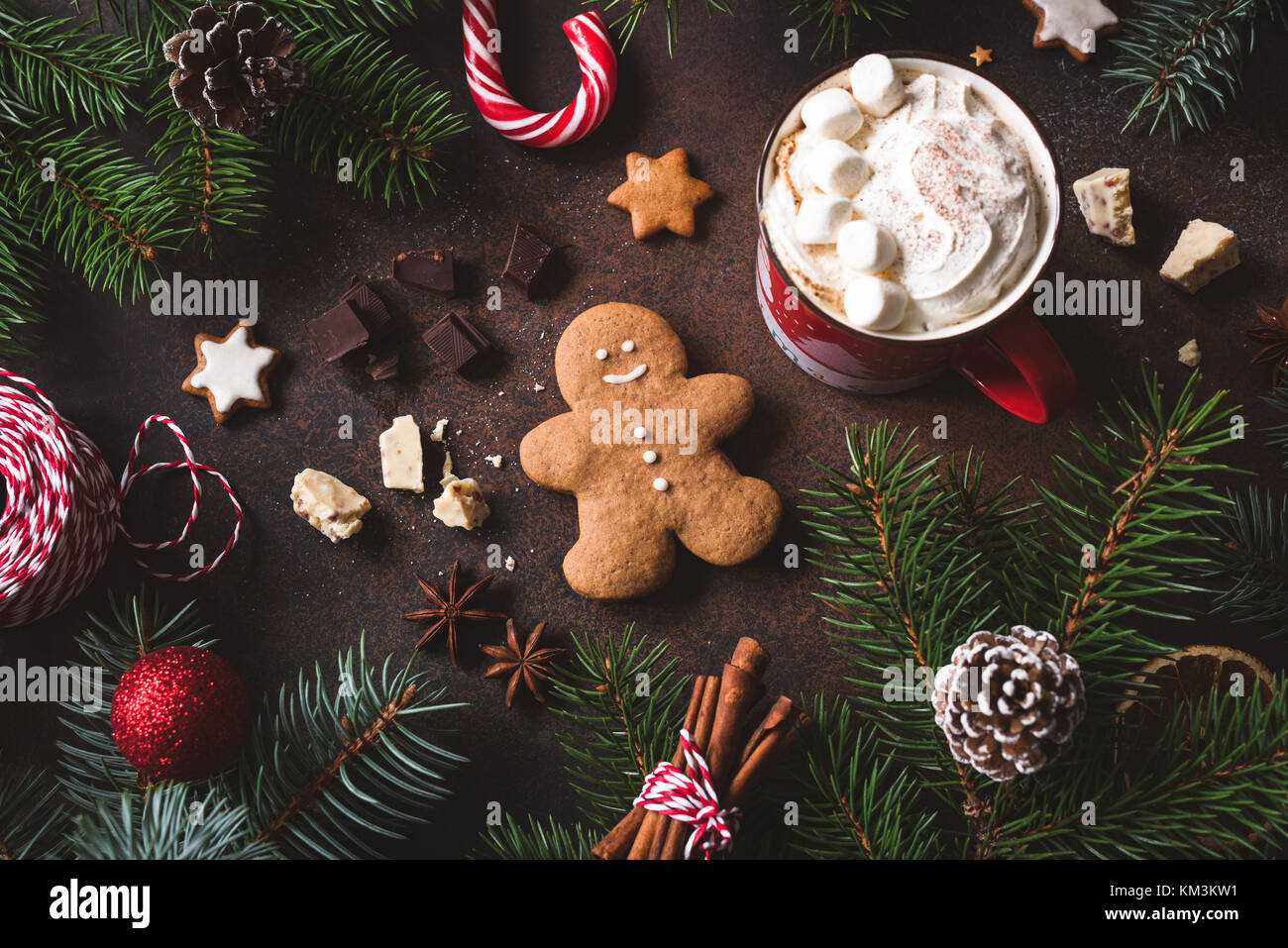 Natural christmas still life cinnamon hi-res stock photography and ...