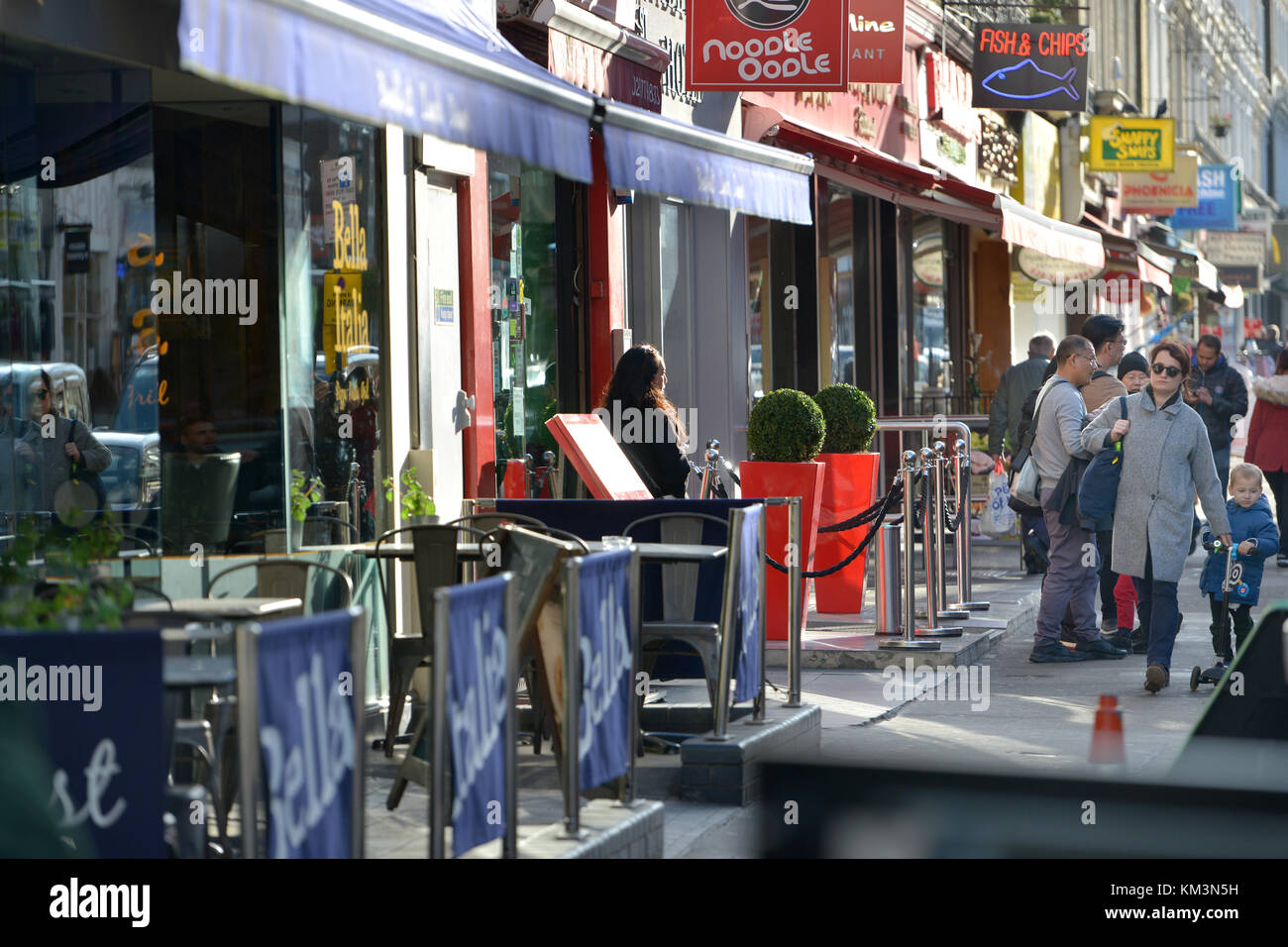 Queensway london hi-res stock photography and images - Alamy