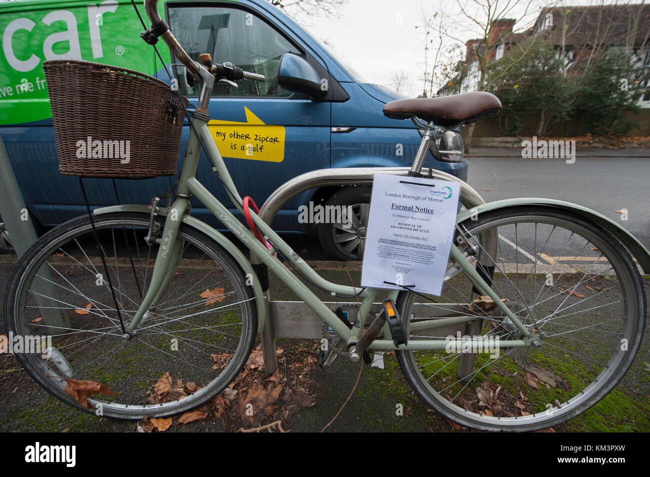 4 December 2017. Removal of Abandoned Bike formal notice on bicycle ...