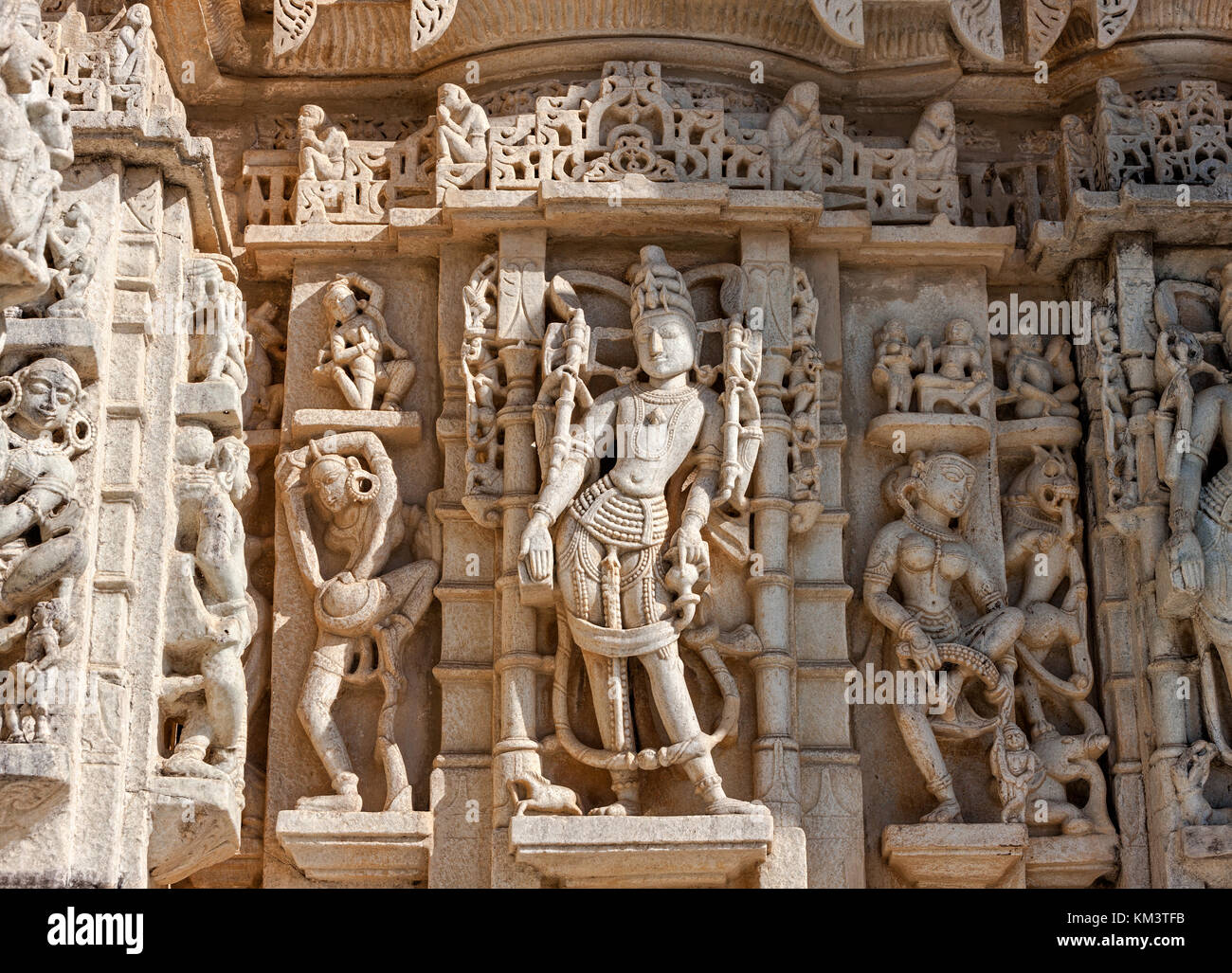 Ancient Sun Temple in Ranakpur. Jain Temple Carving, Ranakpur ...