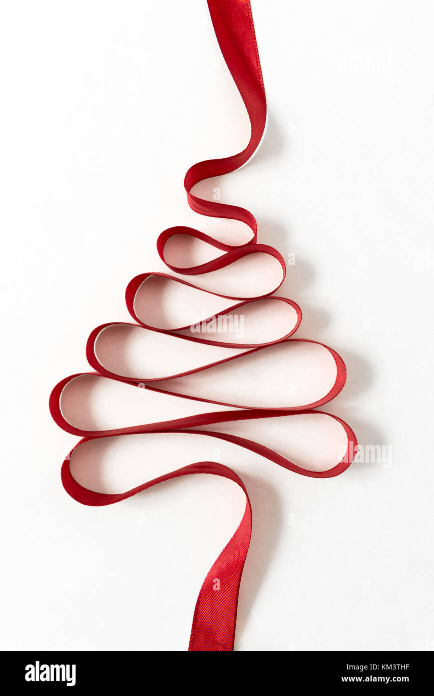 Christmas tree with ribbon hi-res stock photography and images - Alamy