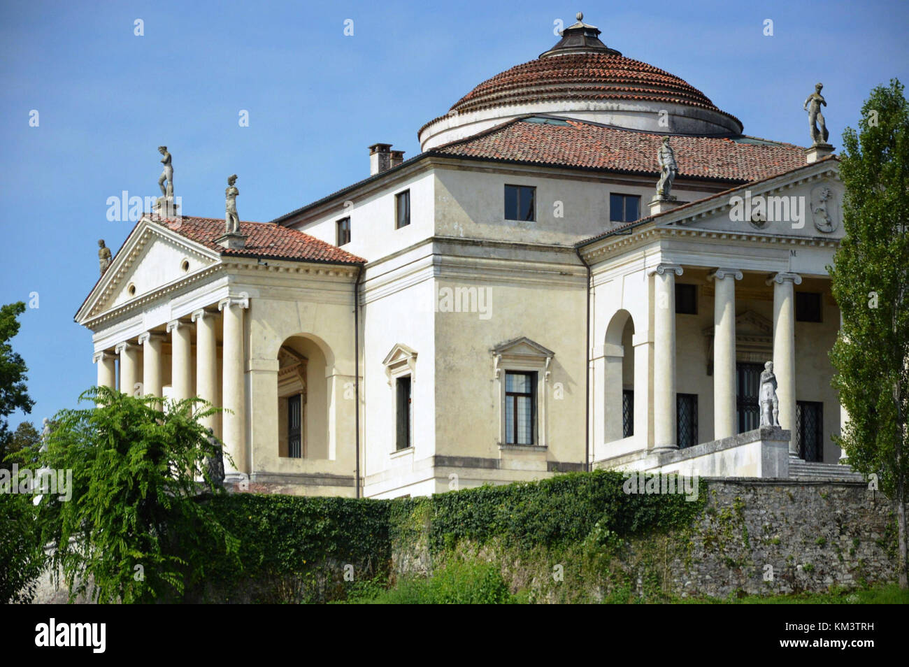 Villa Capra named La Rotonda, designed by Andrea Palladio architect ...