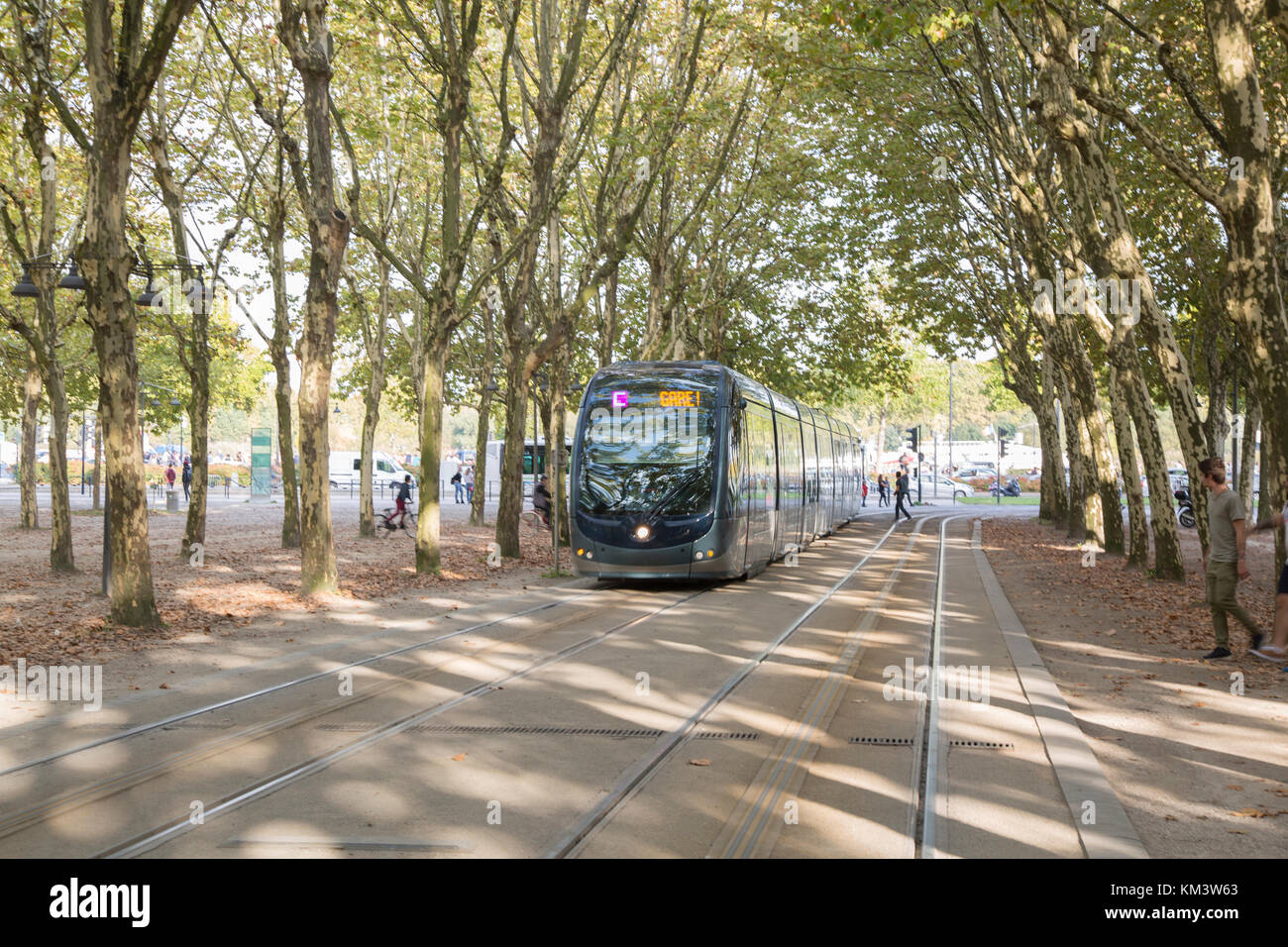 Tram stop bordeaux hi-res stock photography and images - Alamy