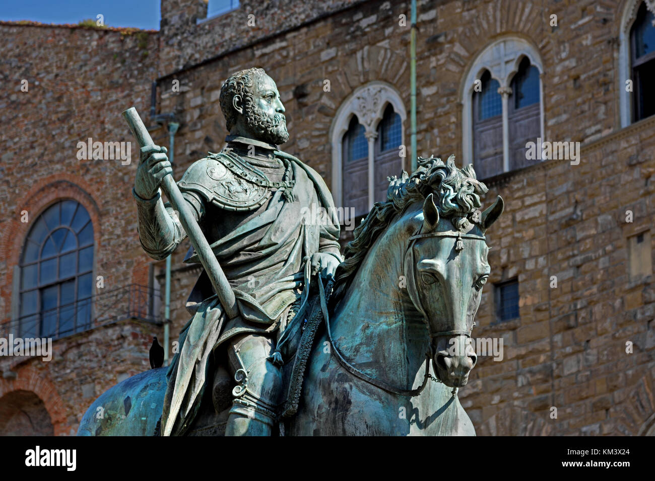 Statue of grand duke cosimo i hi-res stock photography and images - Alamy