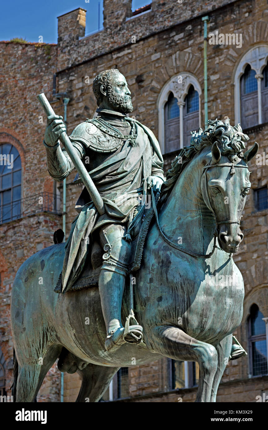 Cosimo 1 statue by giambologna hi-res stock photography and images - Alamy
