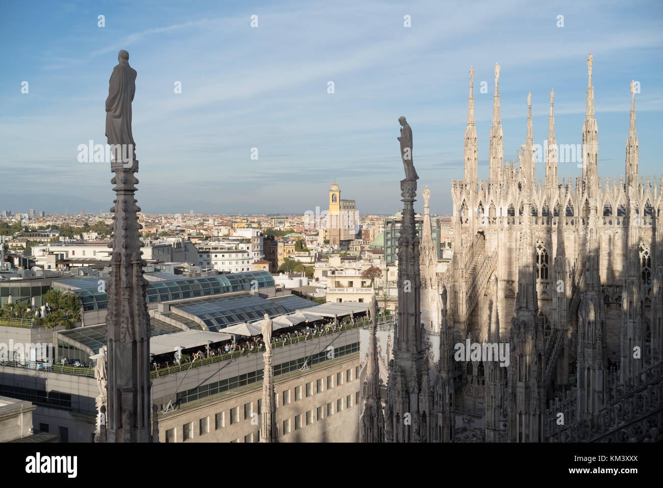 Panorama downtown milan italy skyline hi-res stock photography and ...