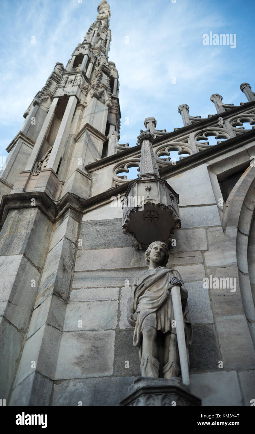 Gothic rooftop statue hi-res stock photography and images - Alamy