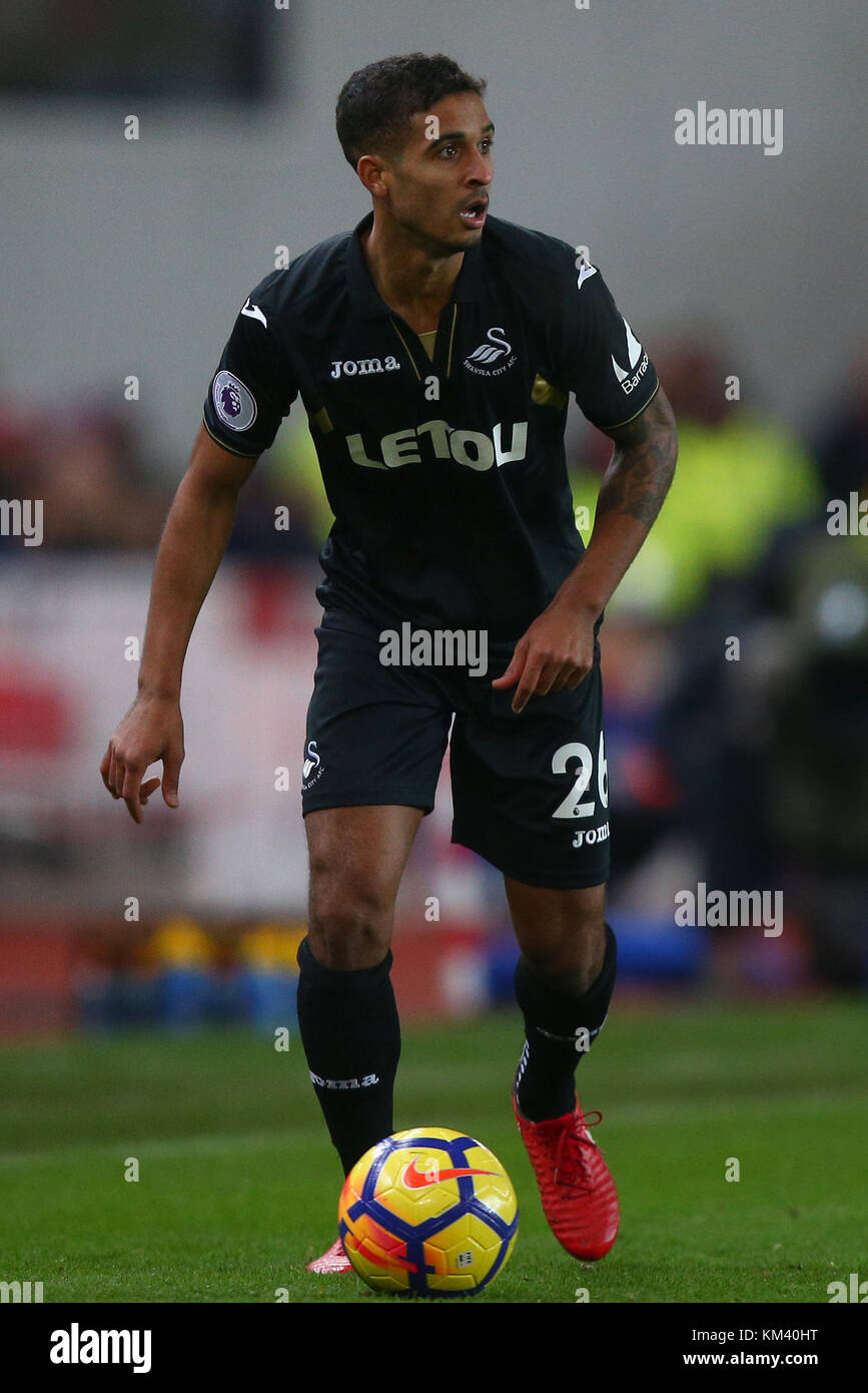 Swansea City's Kyle Naughton during the Premier League match at the ...