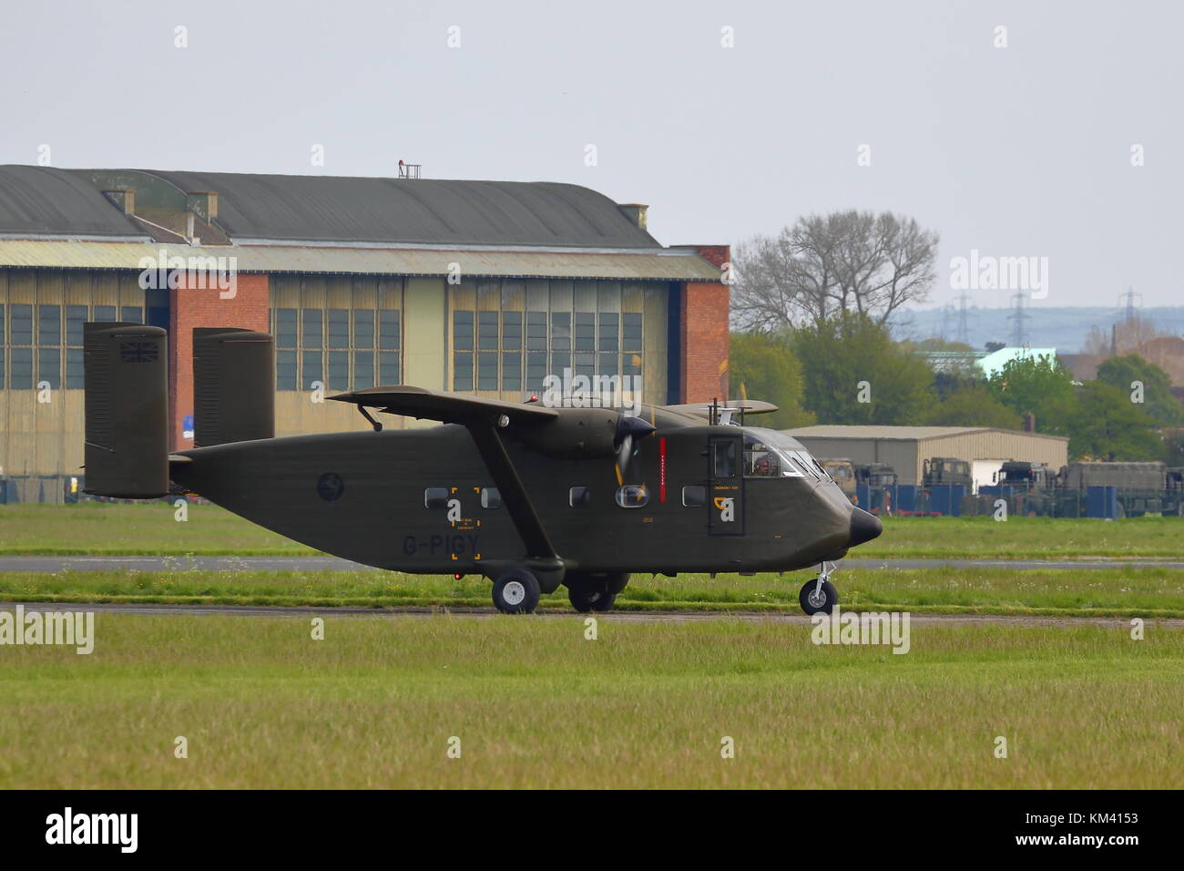 Skyvan hi-res stock photography and images - Alamy