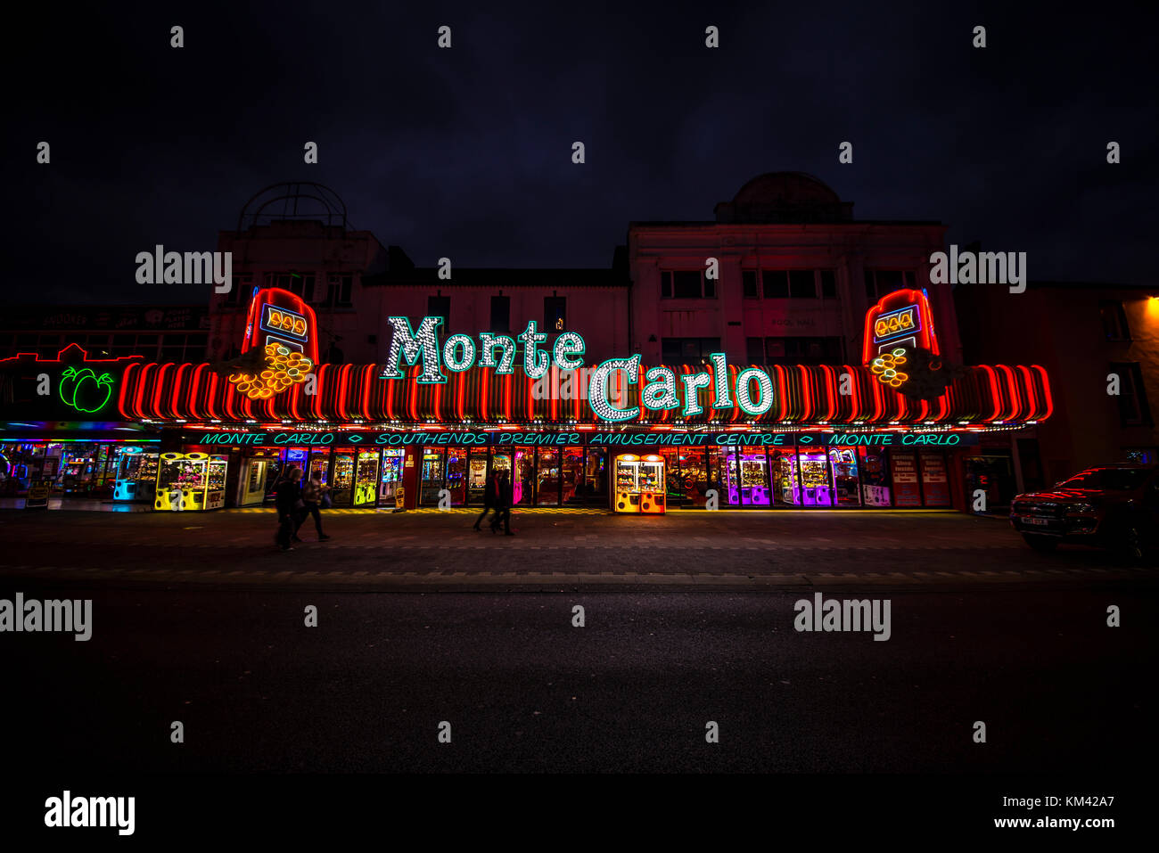 Southend seafront at night hi-res stock photography and images - Alamy