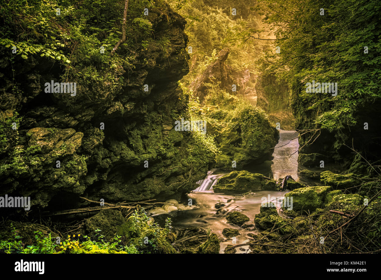 Hdr waterfall hi-res stock photography and images - Alamy
