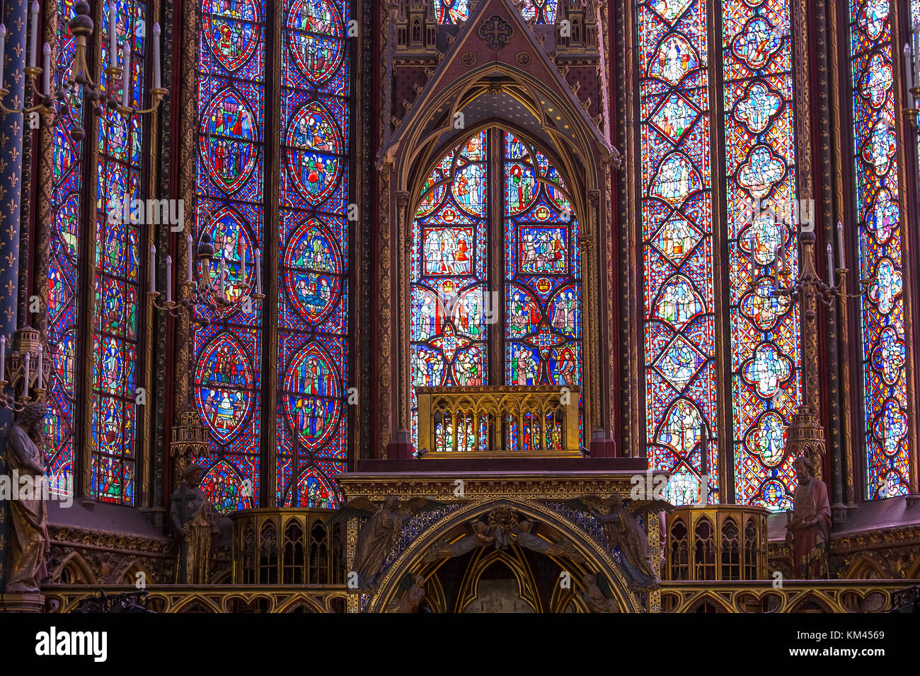 PARIS, FRANCE, MARCH 16, 2017 : Interiors and architectural details of ...