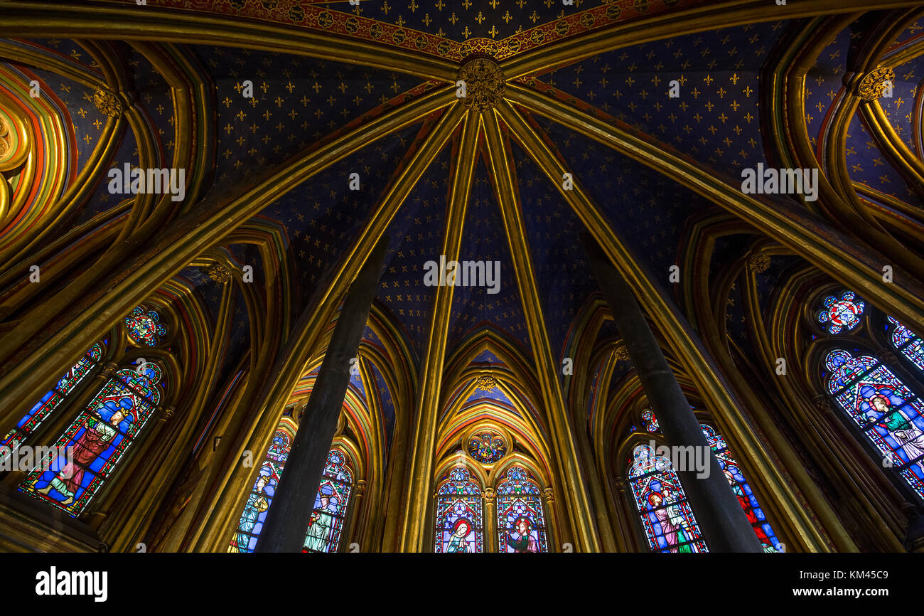 PARIS, FRANCE, MARCH 16, 2017 : Interiors and architectural details of ...