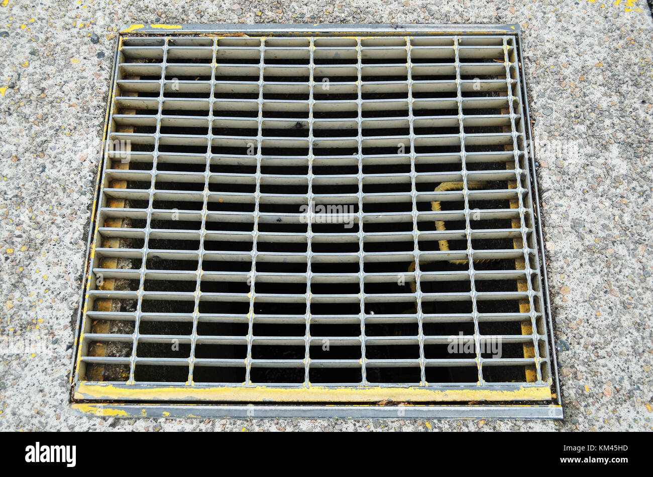 Drain cover street drainage hi-res stock photography and images - Alamy