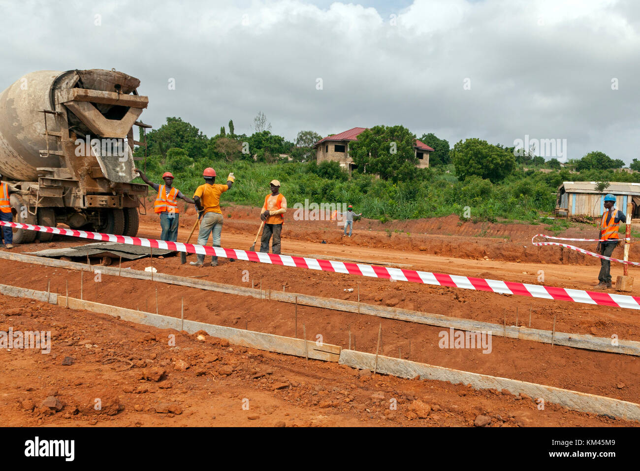 Road Building Rural Africa Stock Photos & Road Building Rural Africa ...