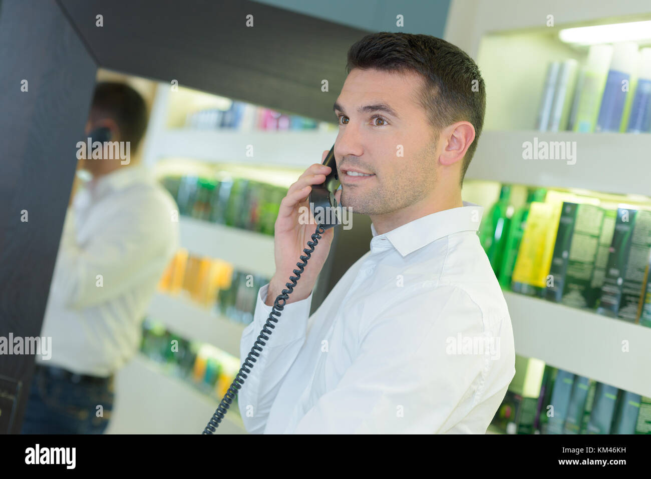 Hair salon reception desk hi-res stock photography and images - Alamy
