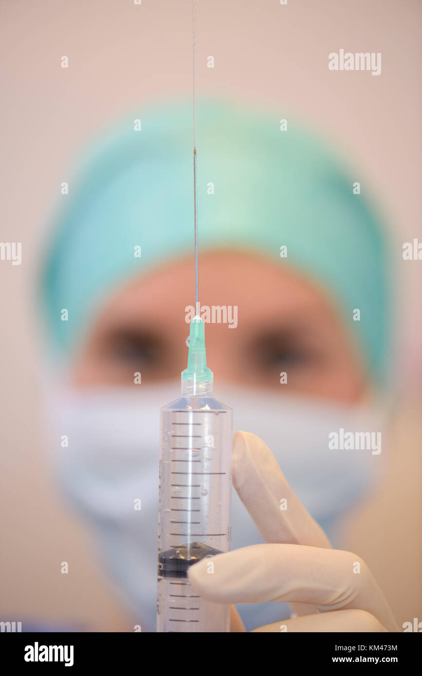 Anesthesiologist at work hi-res stock photography and images - Alamy