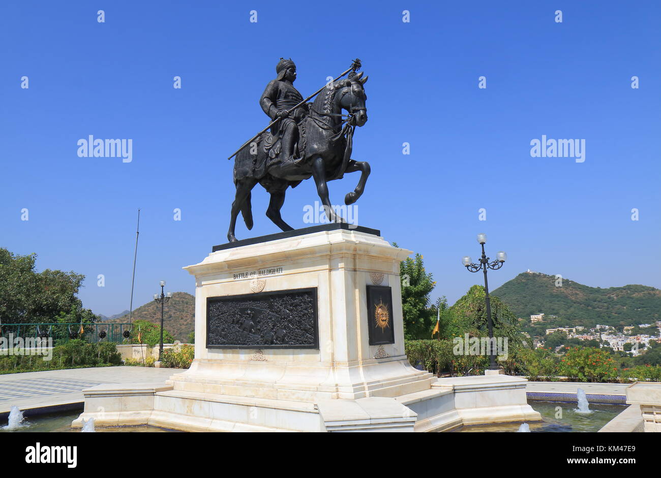 Maharana Pratap statue in Moti Magri in Udaipur India Stock Photo - Alamy