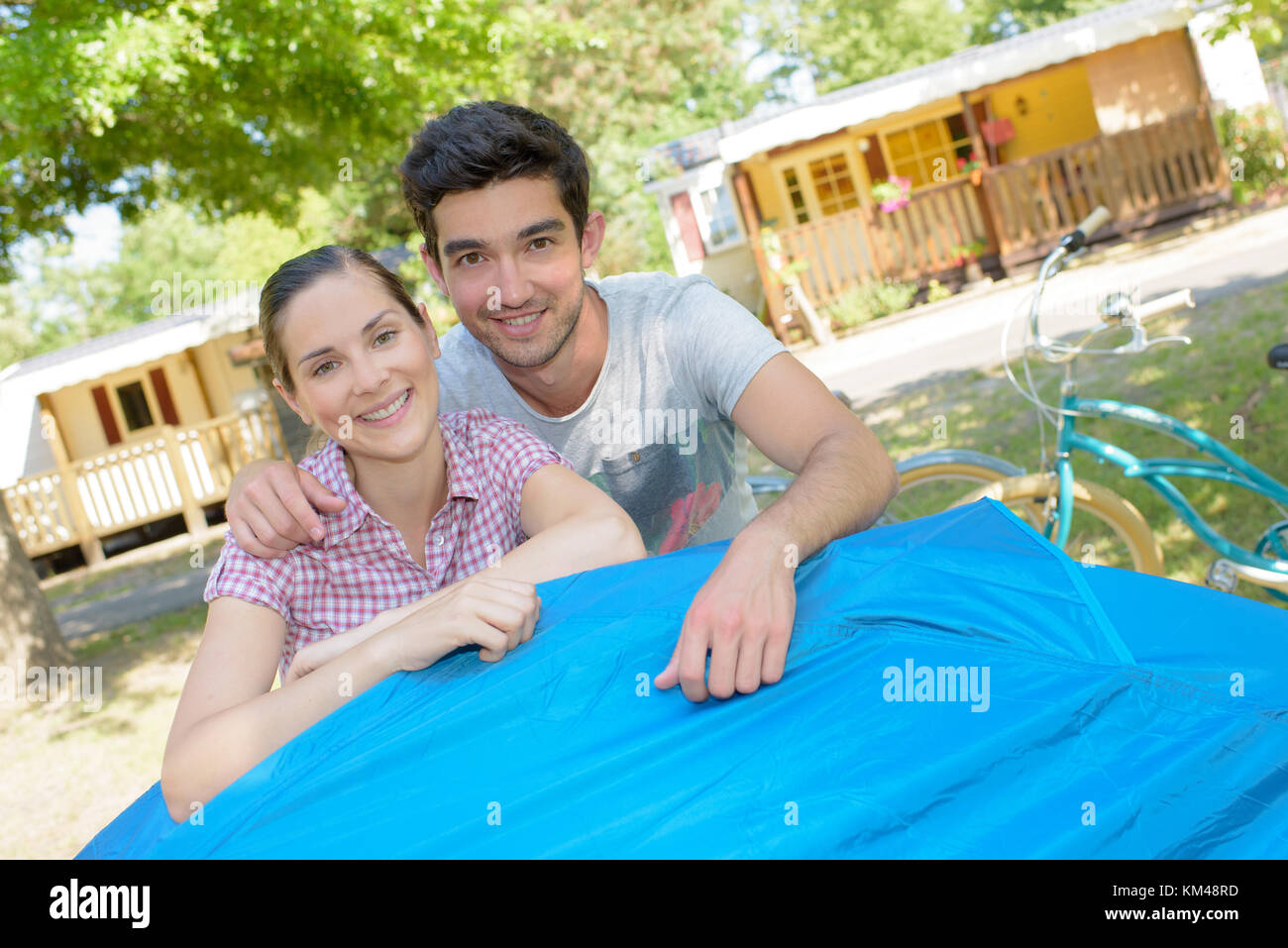 outdoor couple at campsite Stock Photo - Alamy