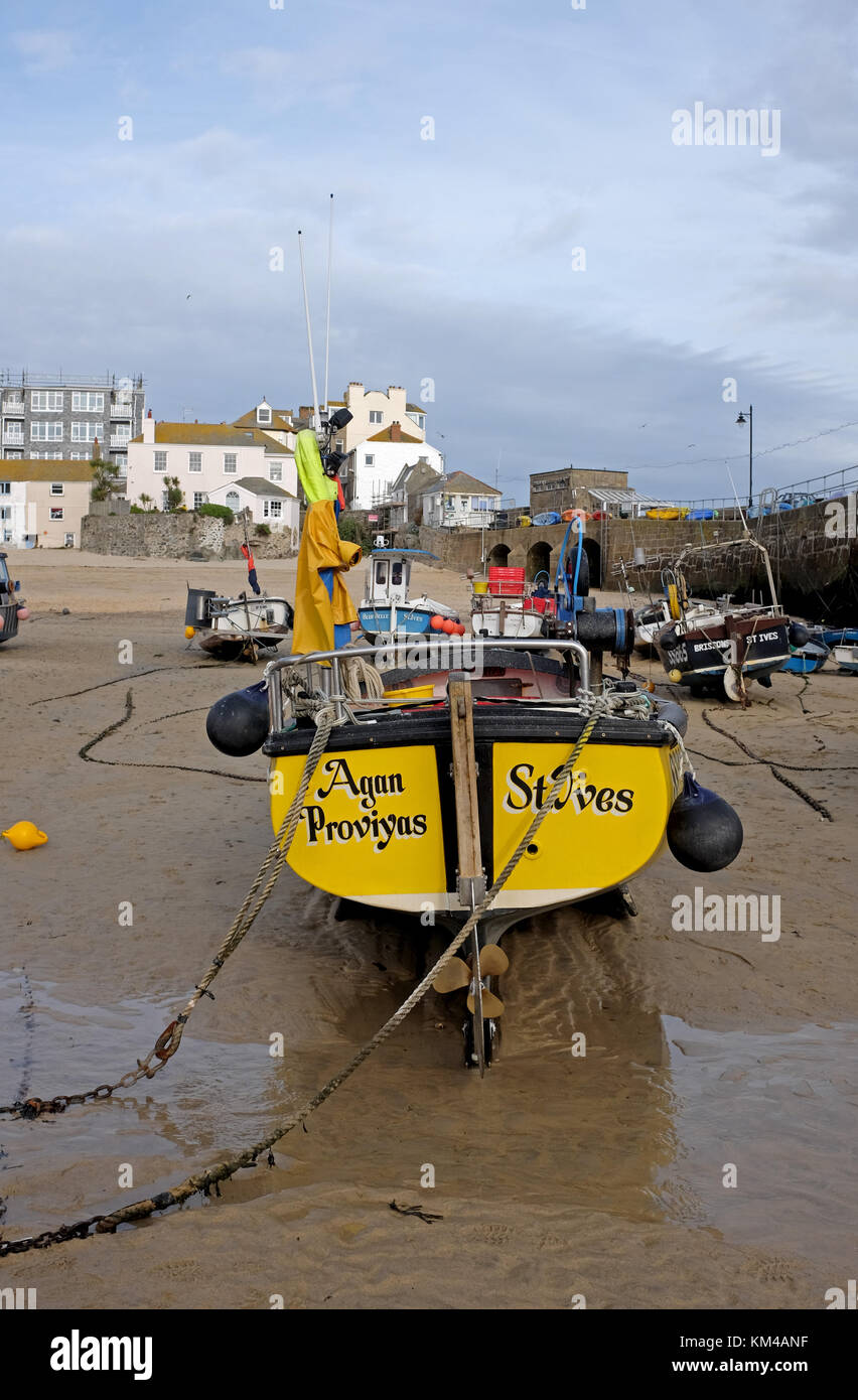 St ives fishing boat hi-res stock photography and images - Alamy