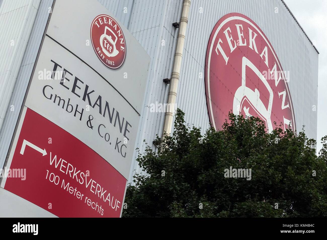 Teekanne logo hi-res stock photography and images - Alamy