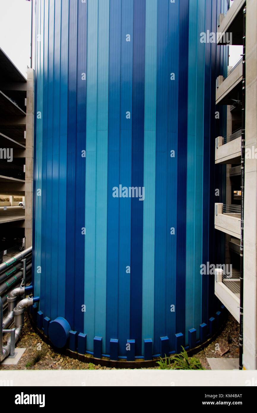 Huge thermal storage tank in parking structure at UCSD (University of ...