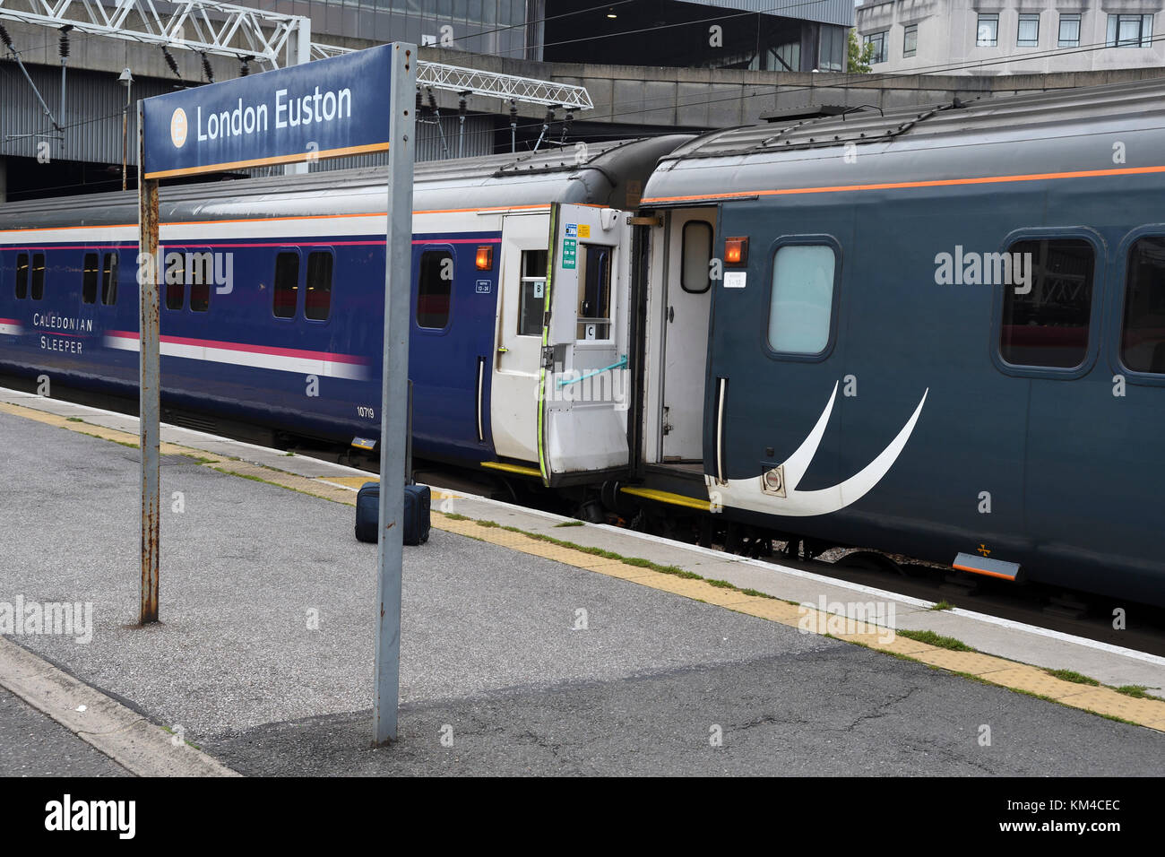Caledonian sleeper hi-res stock photography and images - Alamy