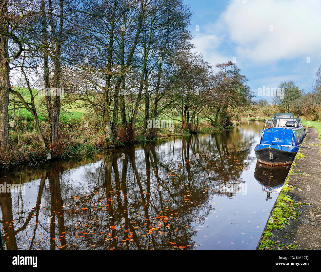 Salterforth England. The Leeds Liverpool Canal at Salterforth in the ...