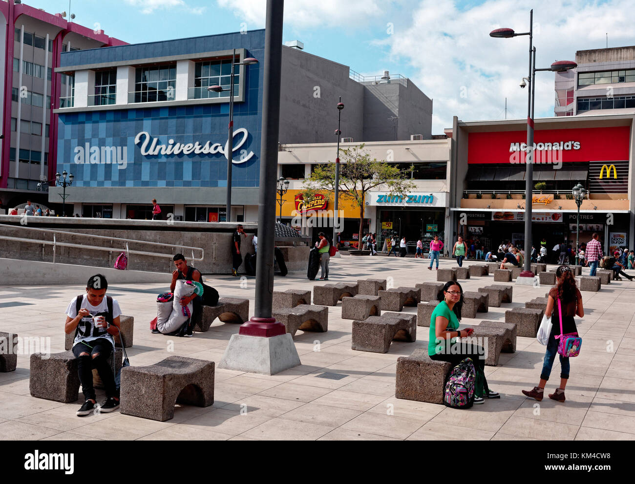 Costa rican street hi-res stock photography and images - Alamy