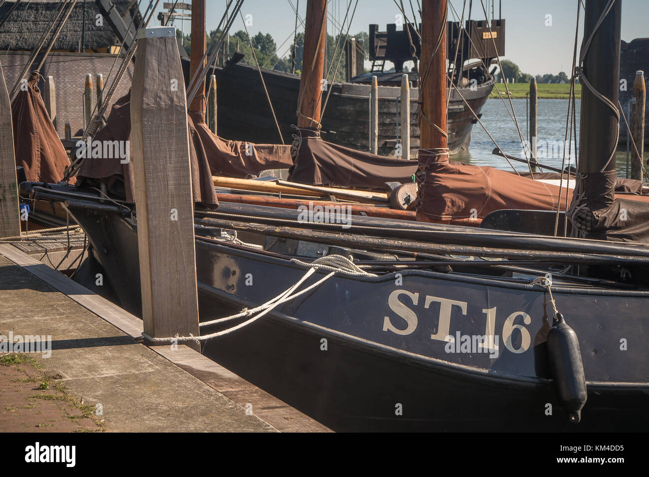 Cog ship hi-res stock photography and images - Alamy