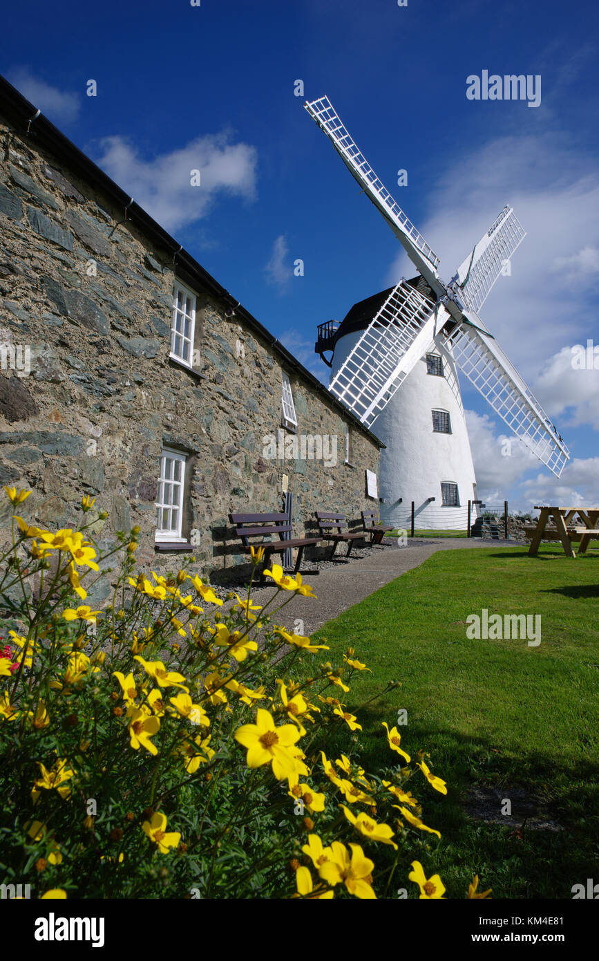 Llynnon hi-res stock photography and images - Alamy