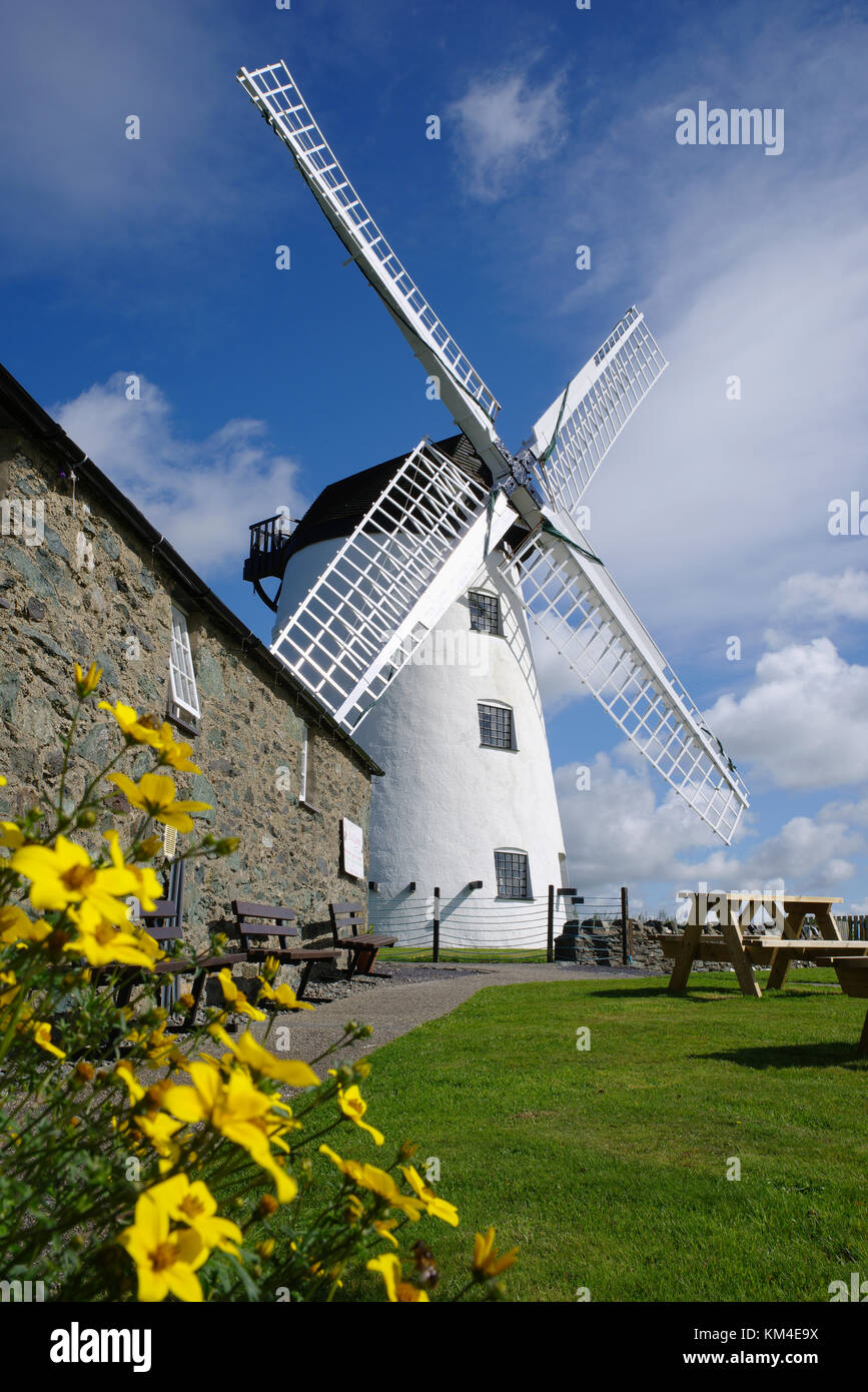 Melin llynnon hi-res stock photography and images - Alamy
