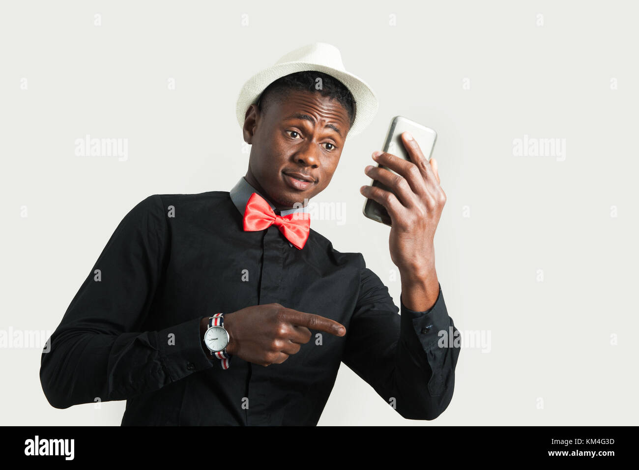 Young african man with Cell Phone Stock Photo - Alamy