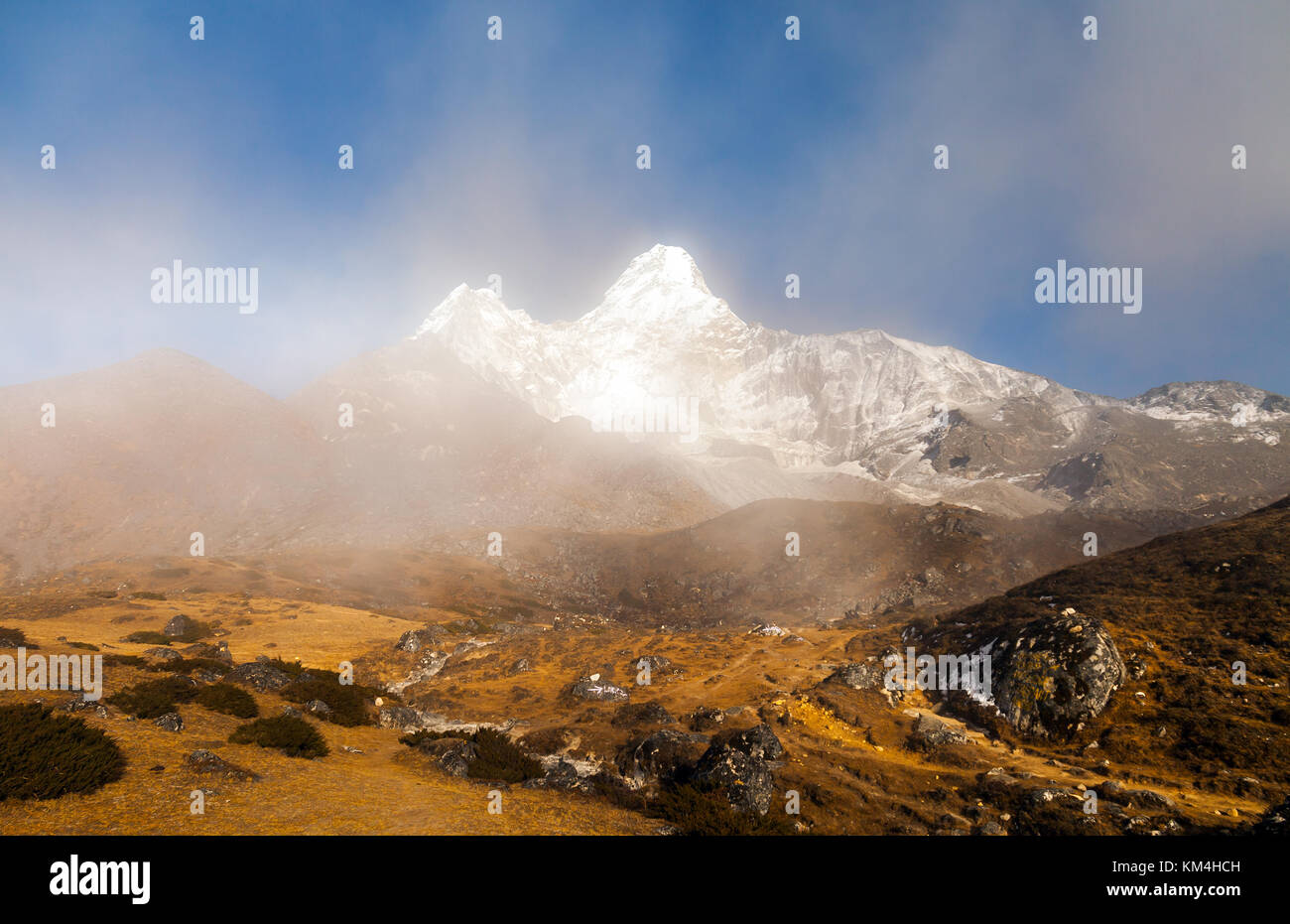 Ama Dablam. Nepal Himalaya Stock Photo - Alamy