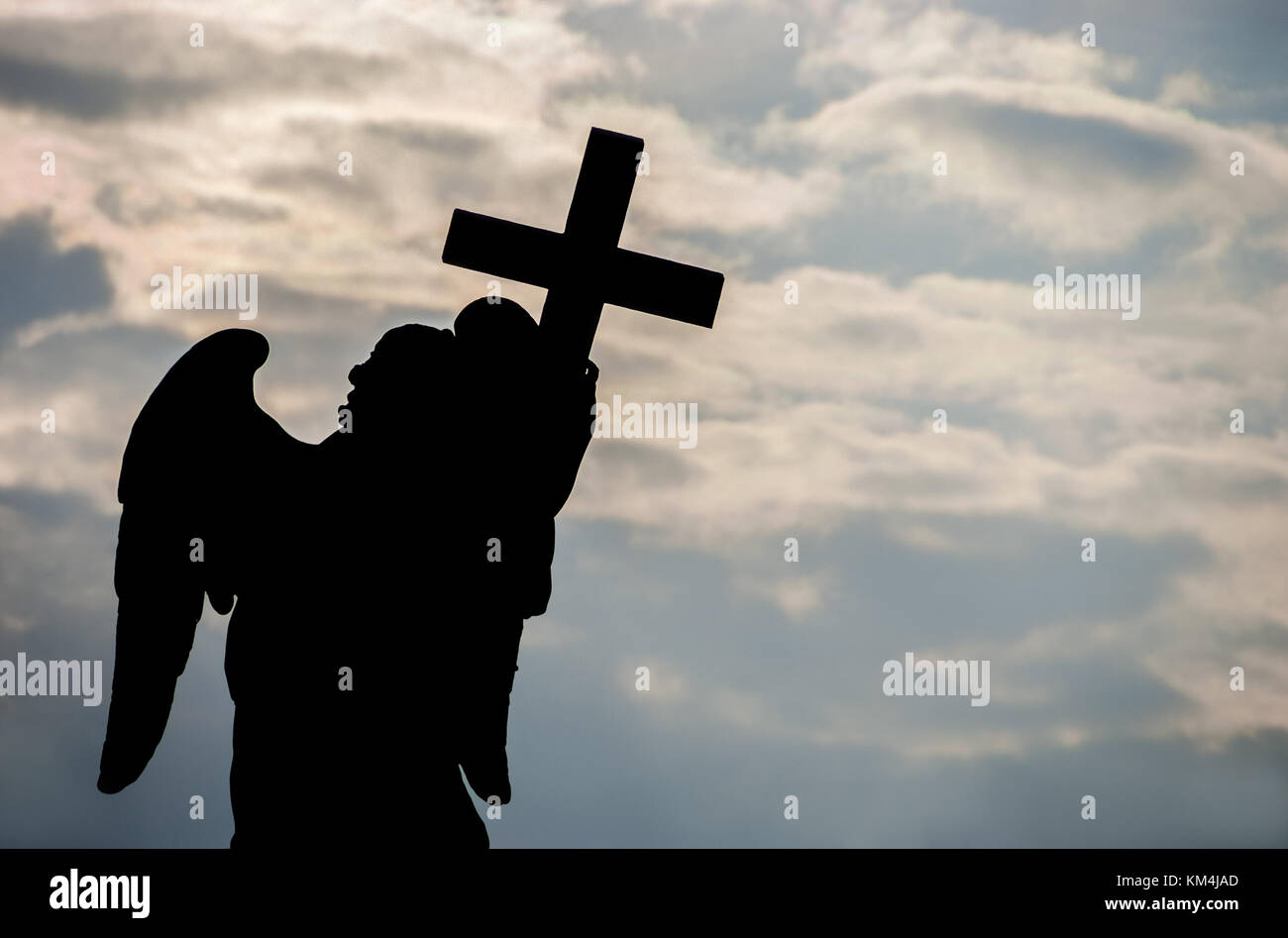 Holding holy cross hi-res stock photography and images - Alamy