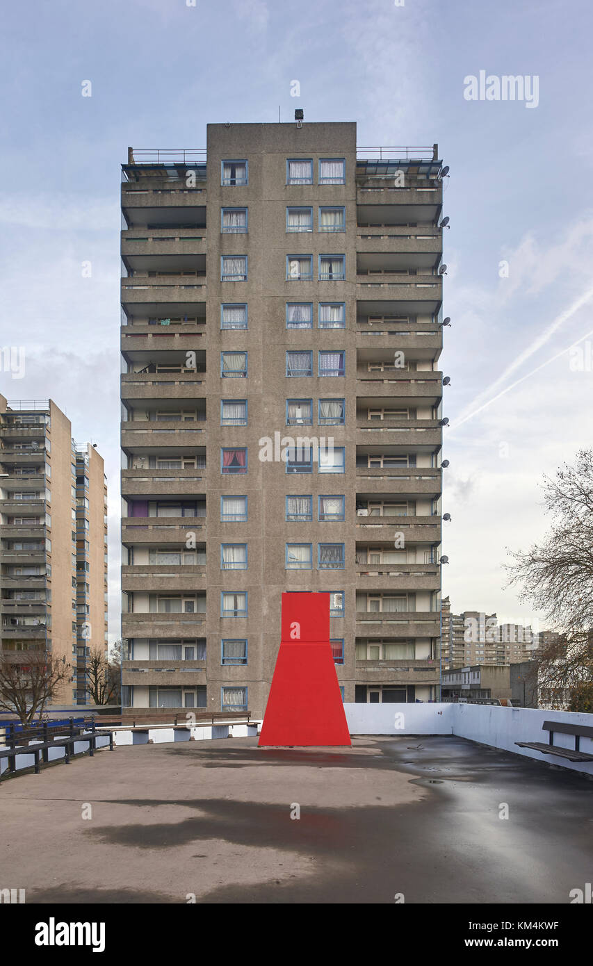 Brutalist towerblock High Resolution Stock Photography and Images - Alamy