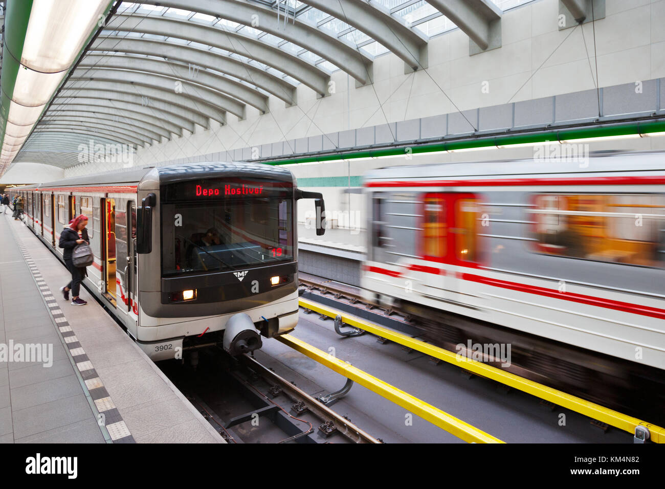 Stanice metra Nemocnice Motol, Trasa A, Praha, Ceska republika / Metro ...