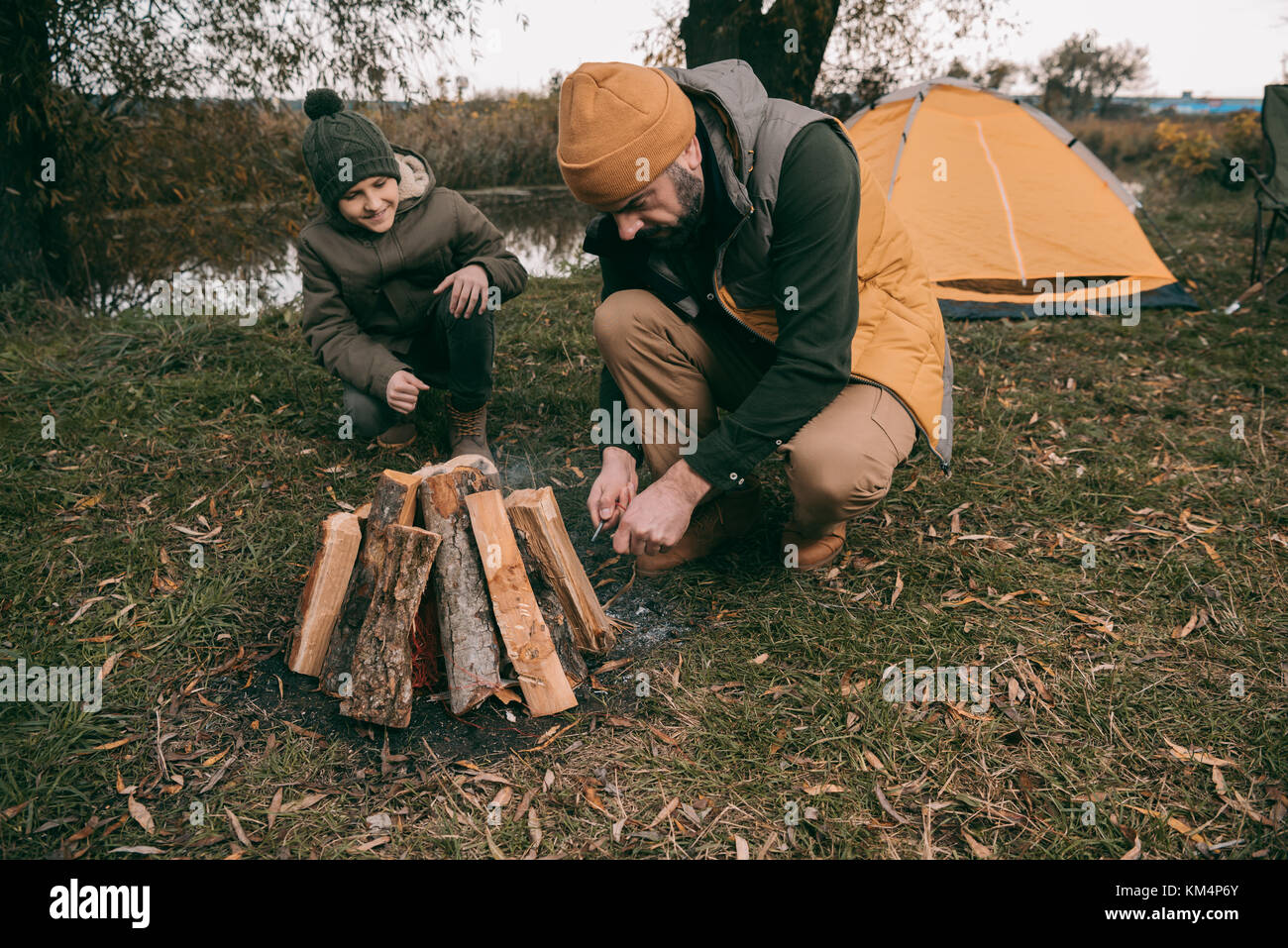 Bonfire child hi-res stock photography and images - Alamy