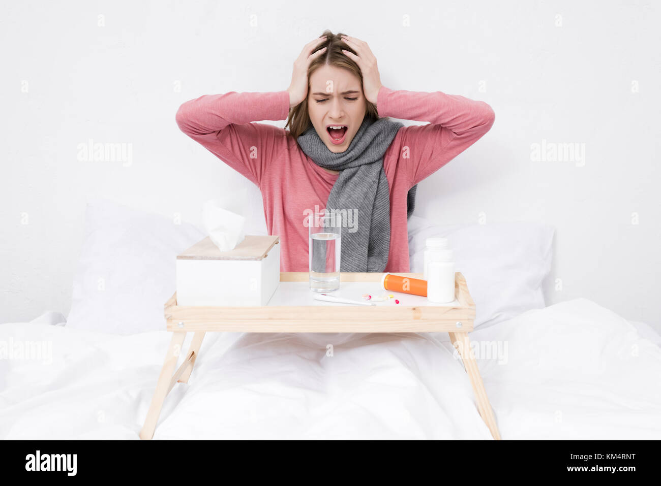 sick screaming woman Stock Photo - Alamy