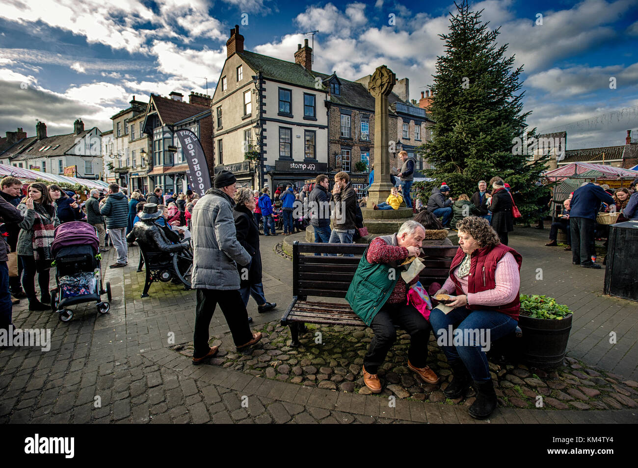 Knaresborough market square hi-res stock photography and images - Alamy