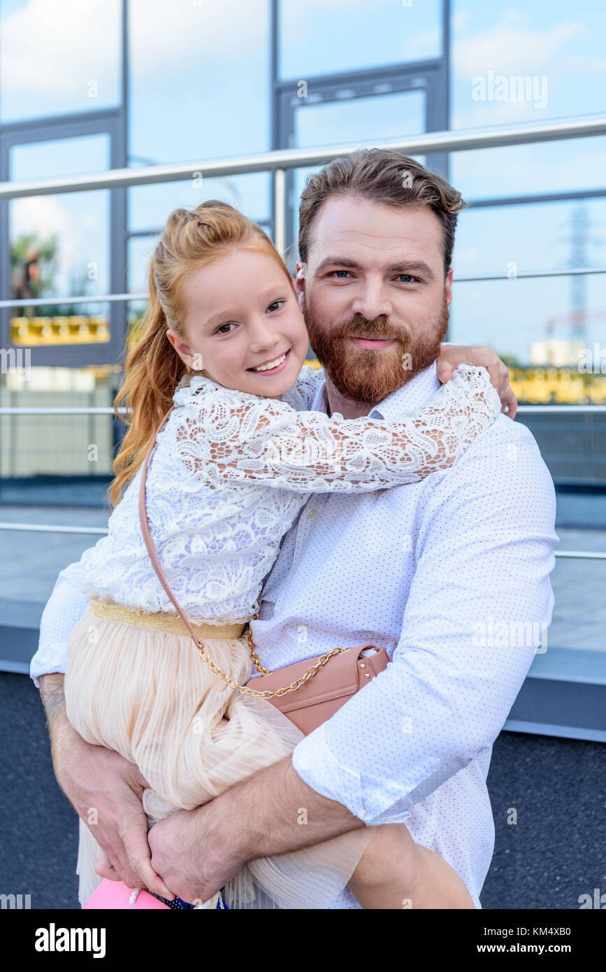father holding daughter Stock Photo - Alamy father holding daughter Stock Photo - Alamy